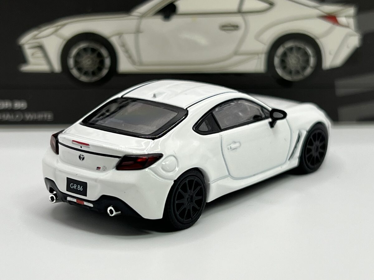 1/64 Toyota GR86 , helo white - Pop Race - Veikals - Interneta veikals ...